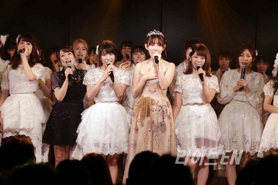 [J-Pop] 코지마 하루나 (小嶋陽菜) -'아디오스 AKB48' 12년 만에 졸업하던 날