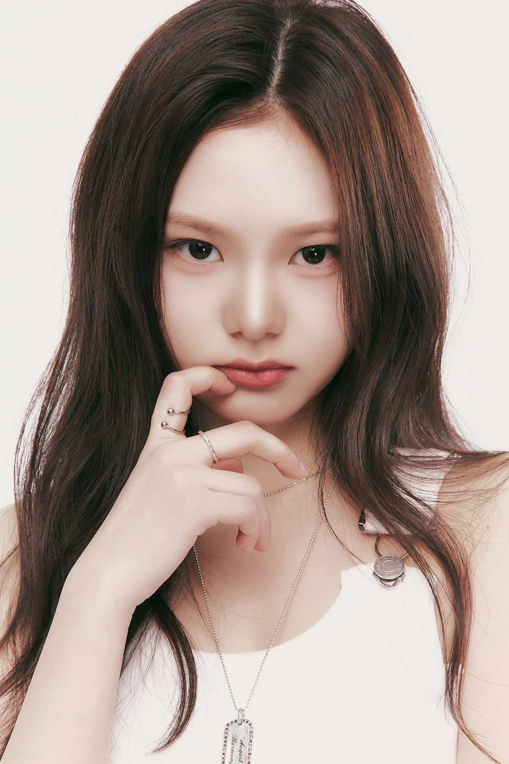 링링, 린브랜딩 걸그룹 합류… K팝 첫 말레이시아 멤버