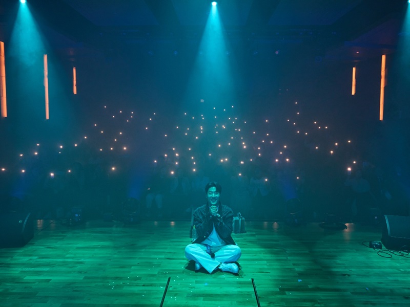 Rookie Trot Singer Jichangmin Makes Explosive Solo Concert Debut in Busan