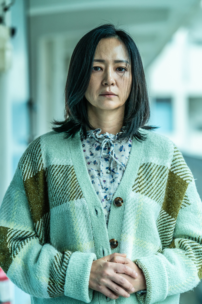 전익령, 영화 ‘노이즈’서 미스터리 존재감…강렬 연기 변신