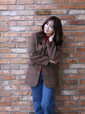 Jeon Ik-ryeong Returns to Theater After 10 Years with 'Kill Me Now'